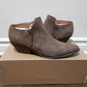 Indigo | Shoes | Indigo Rd | Poshmark